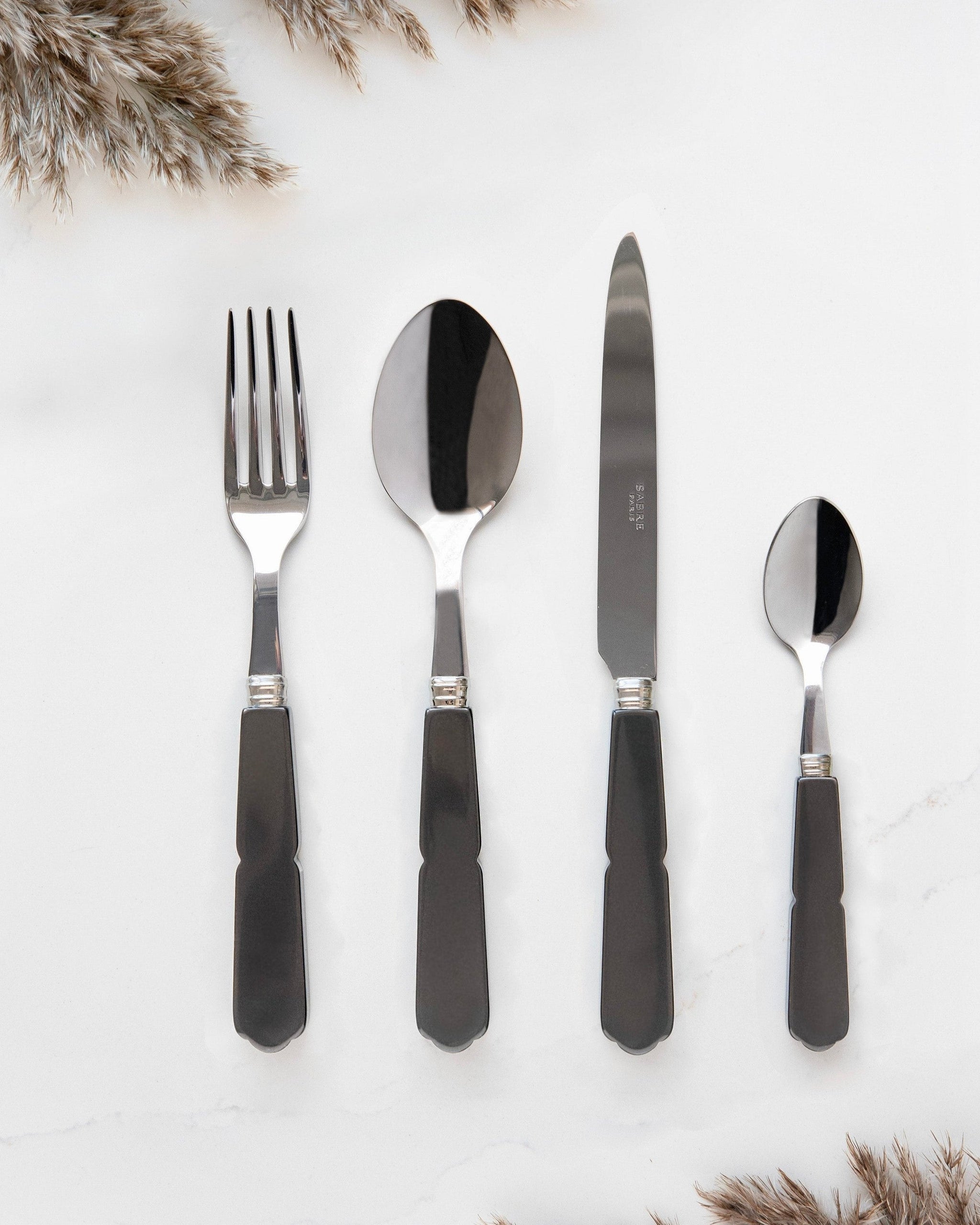 Sabre Paris Gustave Grey 4 piece cutlery set Sabre Paris Gustave Grey